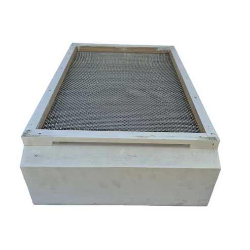 Mesh Bottom Board with Beetle Trap (Paint Defects) | 8/10 Frame